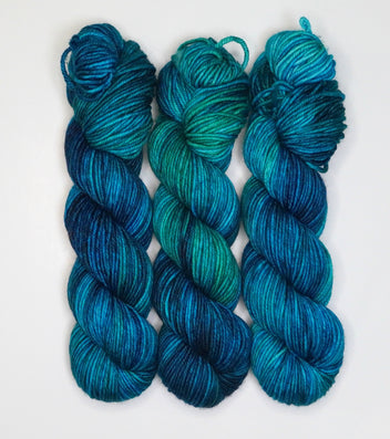 Color Pooling in Variegated Yarn: Causes and Creative Fixes – Wild Woollys